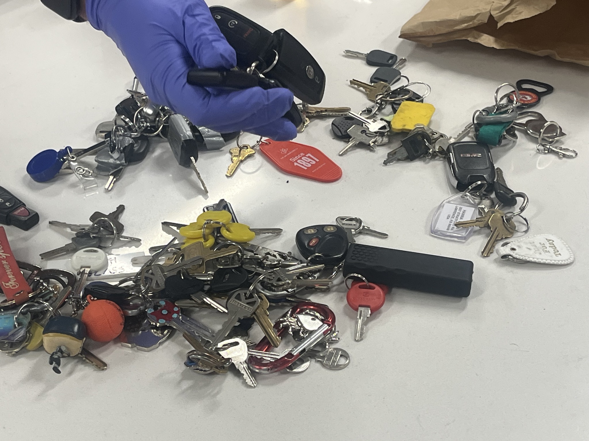 Police recover more than $10K in suspected stolen goods after arrest at ...
